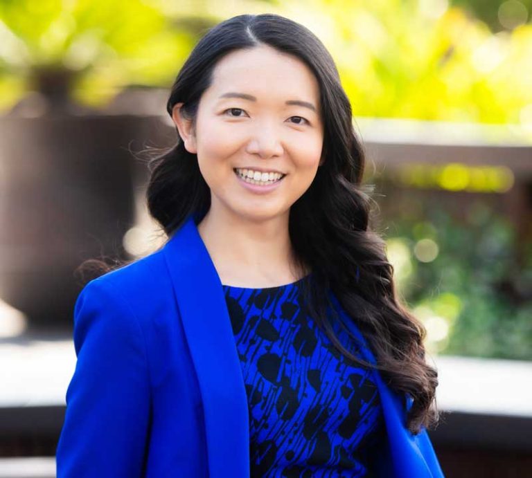 Meet Dr Grace Sha | Dentist Near You | Rochedale Central